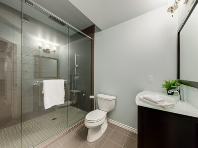 Furnished Basement Suite- Fully furnished. 10 minute drive to UofC ...